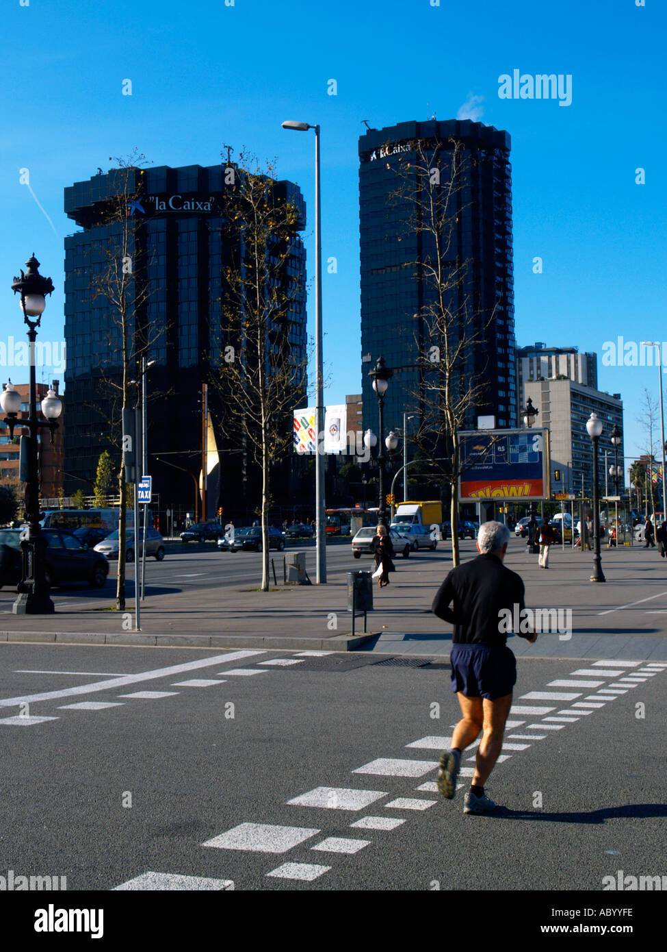 footing in Barcelona, diagonal street Stock Photo - Alamy