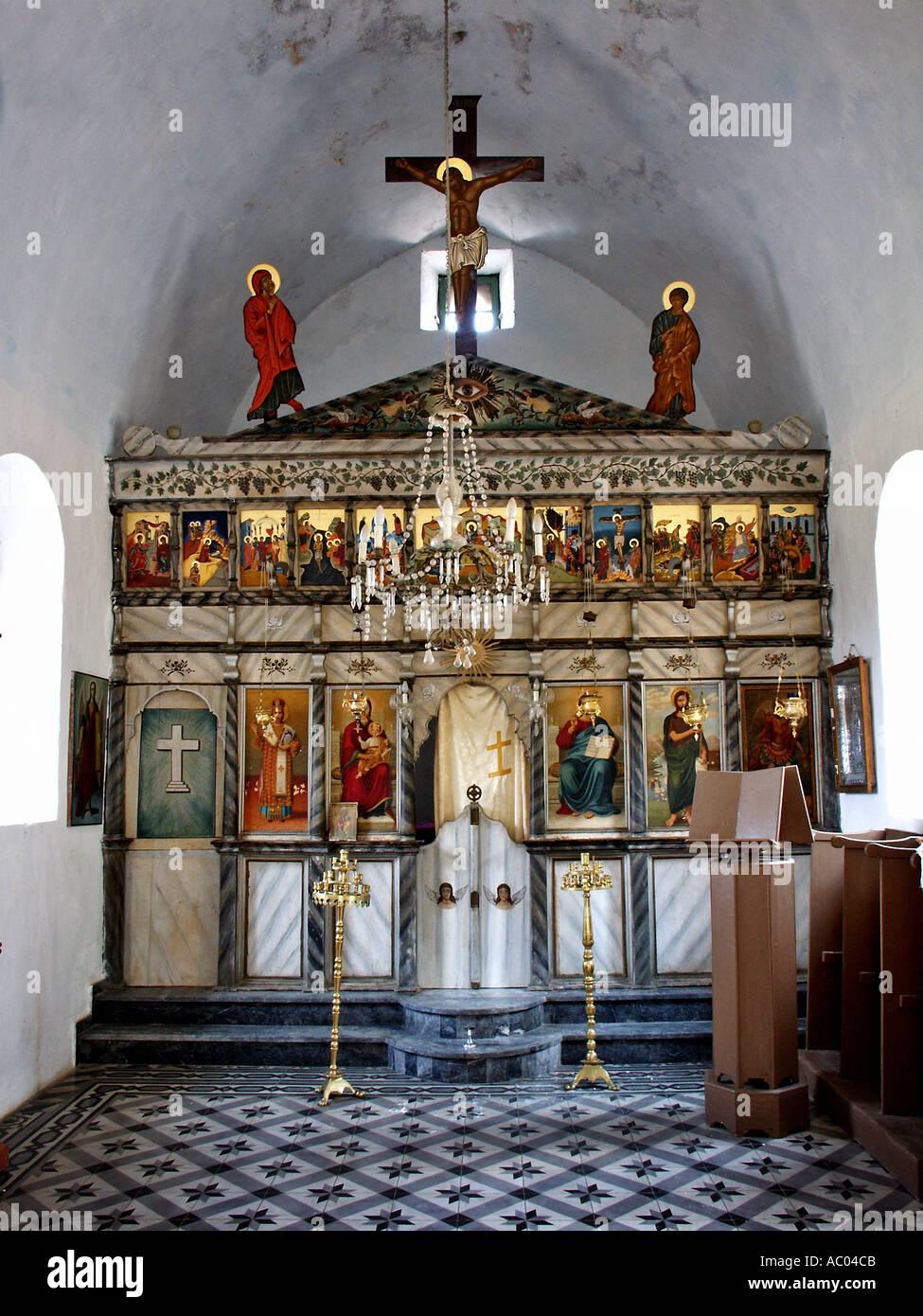 Church interior greece hi-res stock photography and images - Alamy