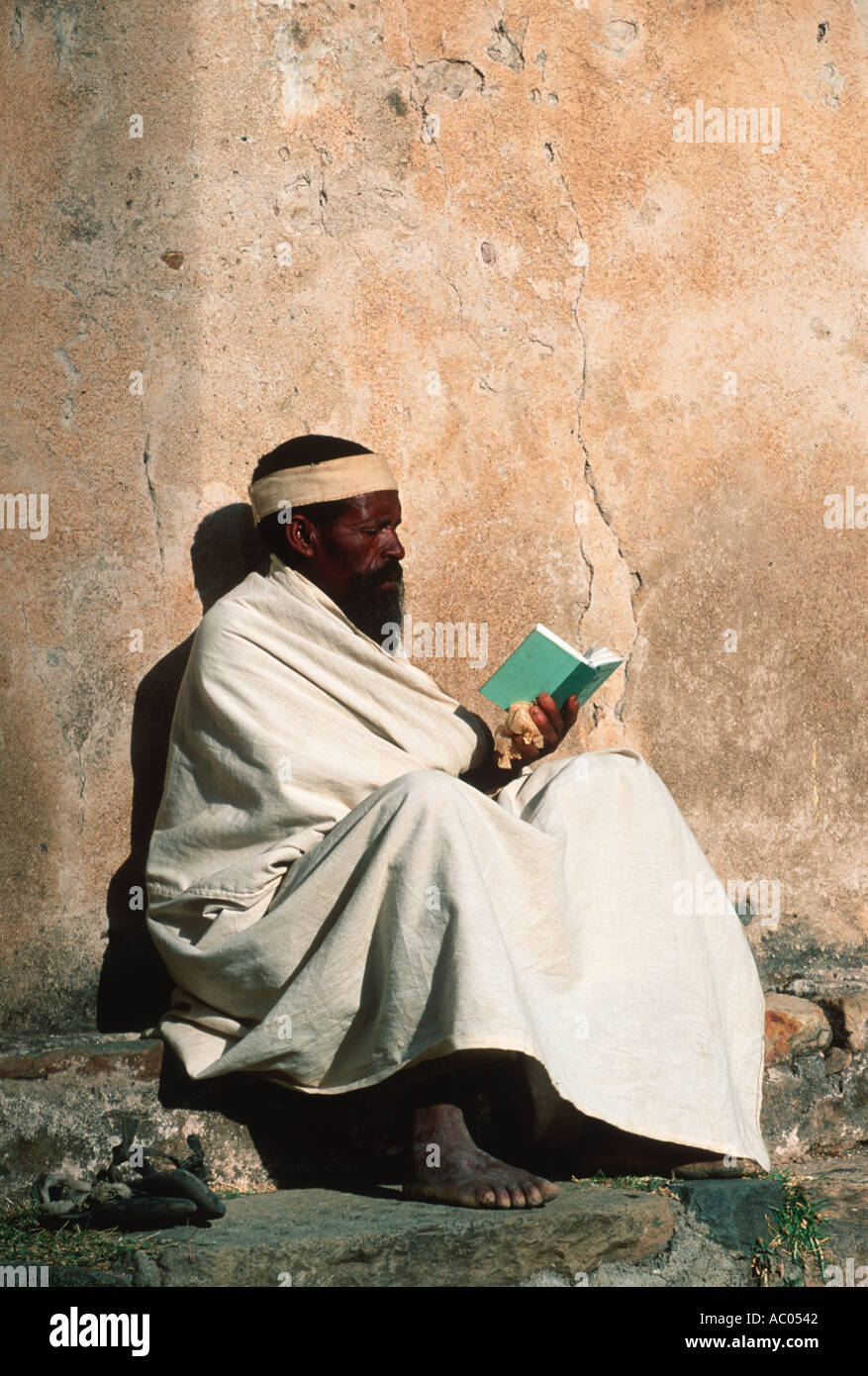 Christian monk hi-res stock photography and images - Alamy
