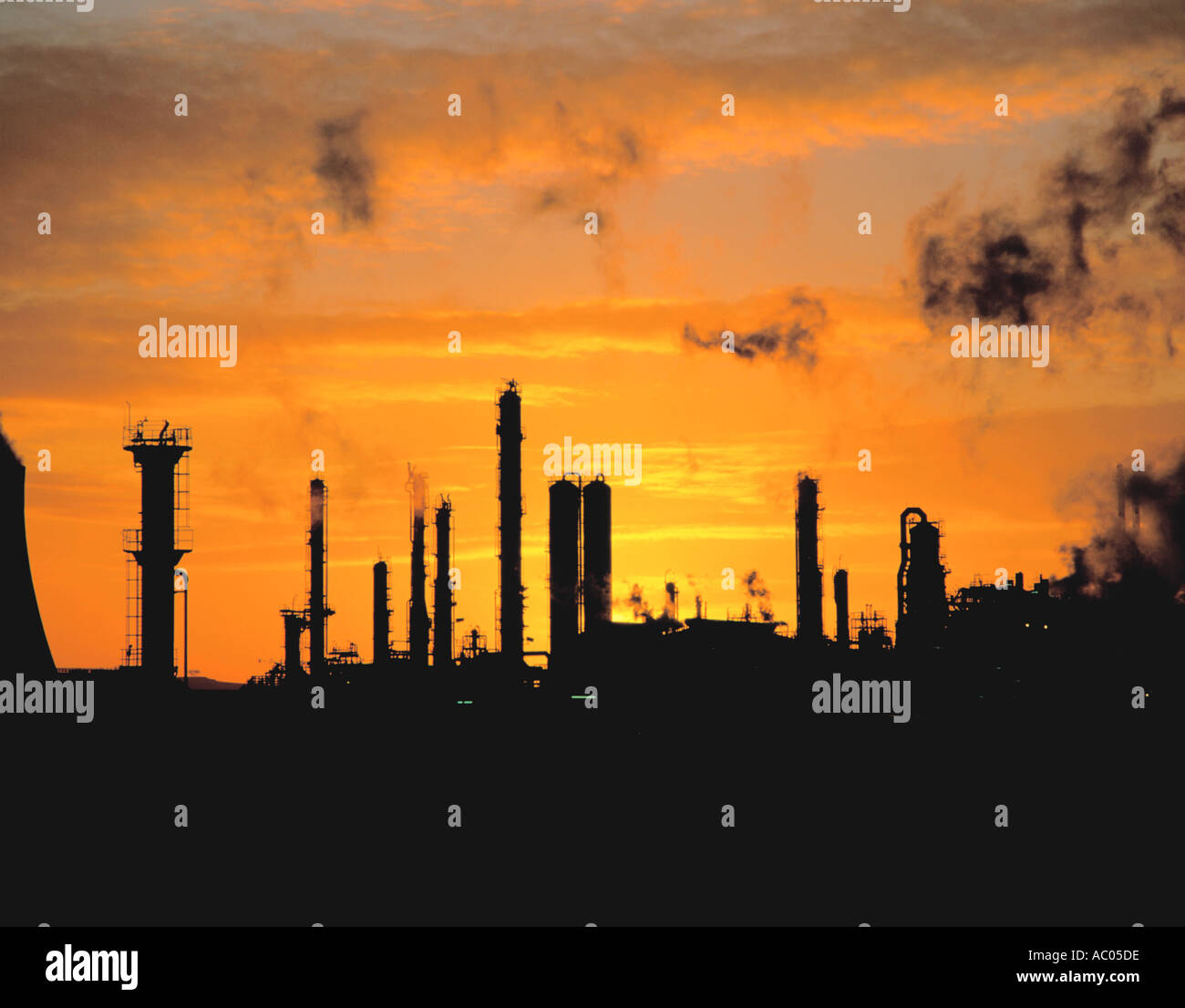 Industrial skyline at teesside hi-res stock photography and images - Alamy