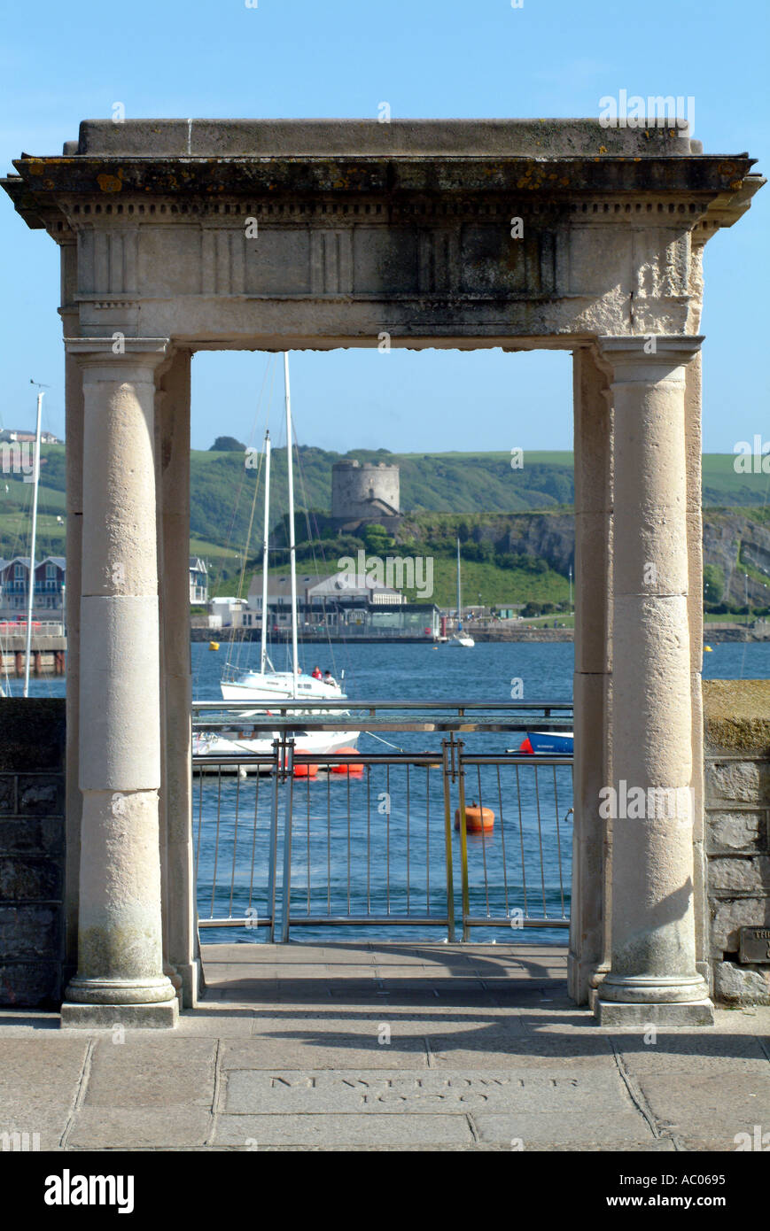 Pilgrim fathers mayflower steps hi-res stock photography and images - Alamy