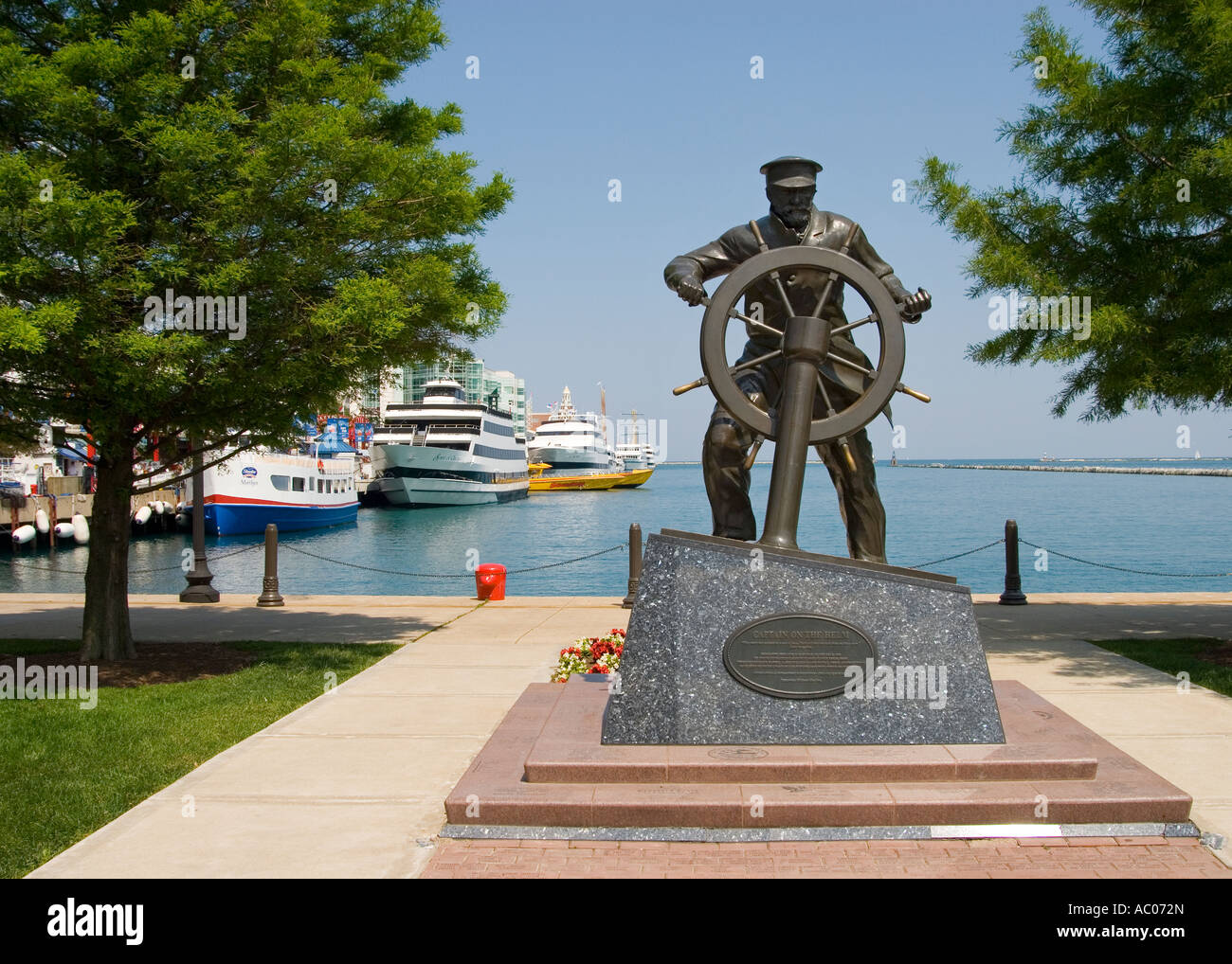 Chicago Navy Pier Maritime Captain Statue Stock Photo - Alamy