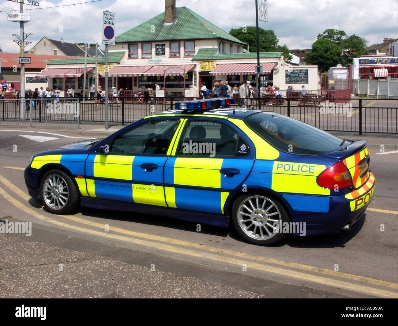 Parked highway patrol car hi-res stock photography and images - Alamy