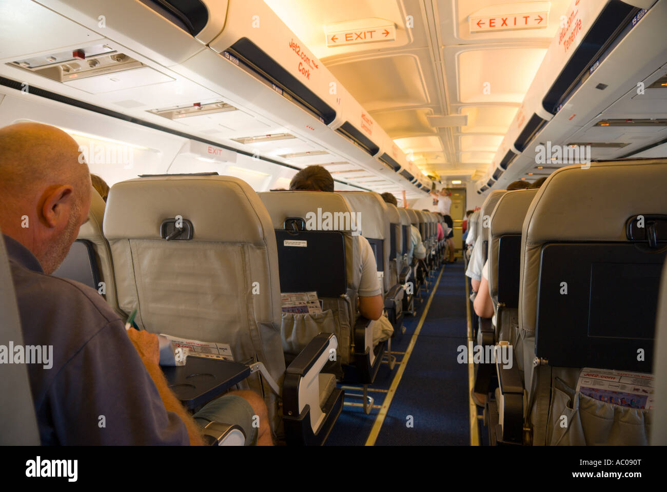Jet2 interior aircraft hi-res stock photography and images - Alamy