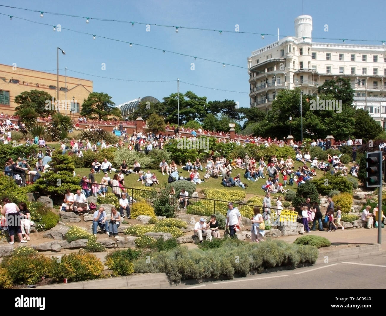 Essex girl southend pier hi-res stock photography and images - Alamy