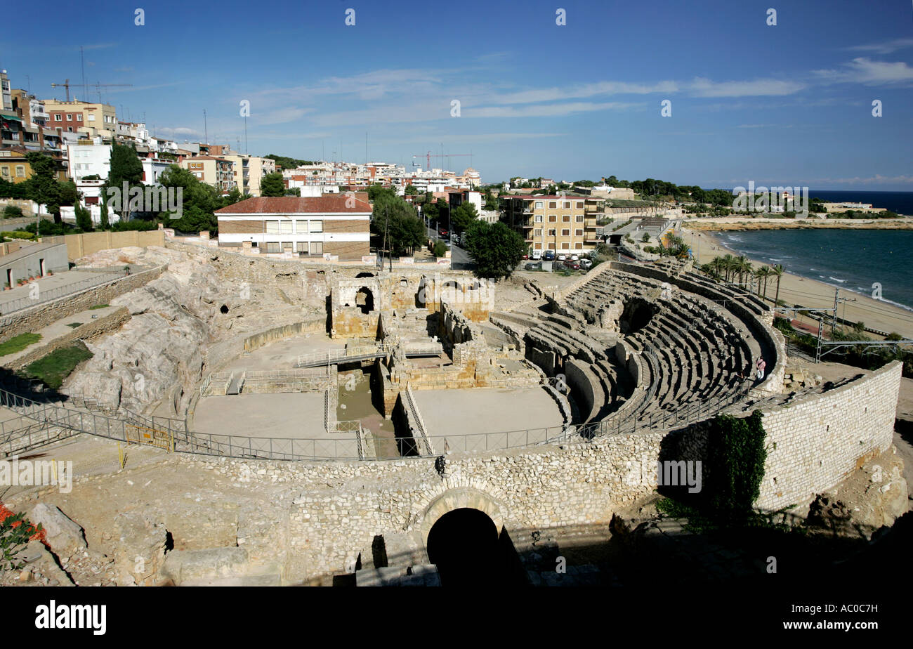 The Roman amphitheatre in Tarragona, Costa Dorada, Spain Stock Photo ...