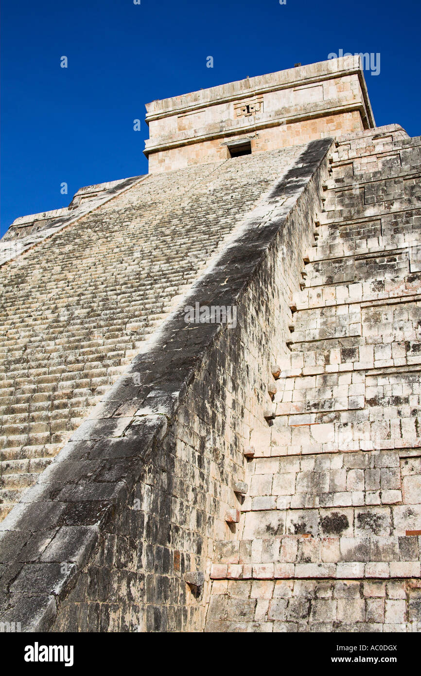 El Castillo, Pyramid of Kukulkan, Chichen Itza Archaeological Site ...