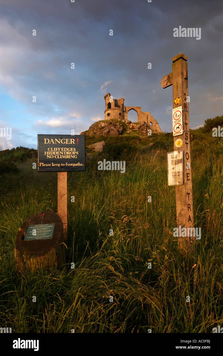The gritstone trail hi-res stock photography and images - Alamy