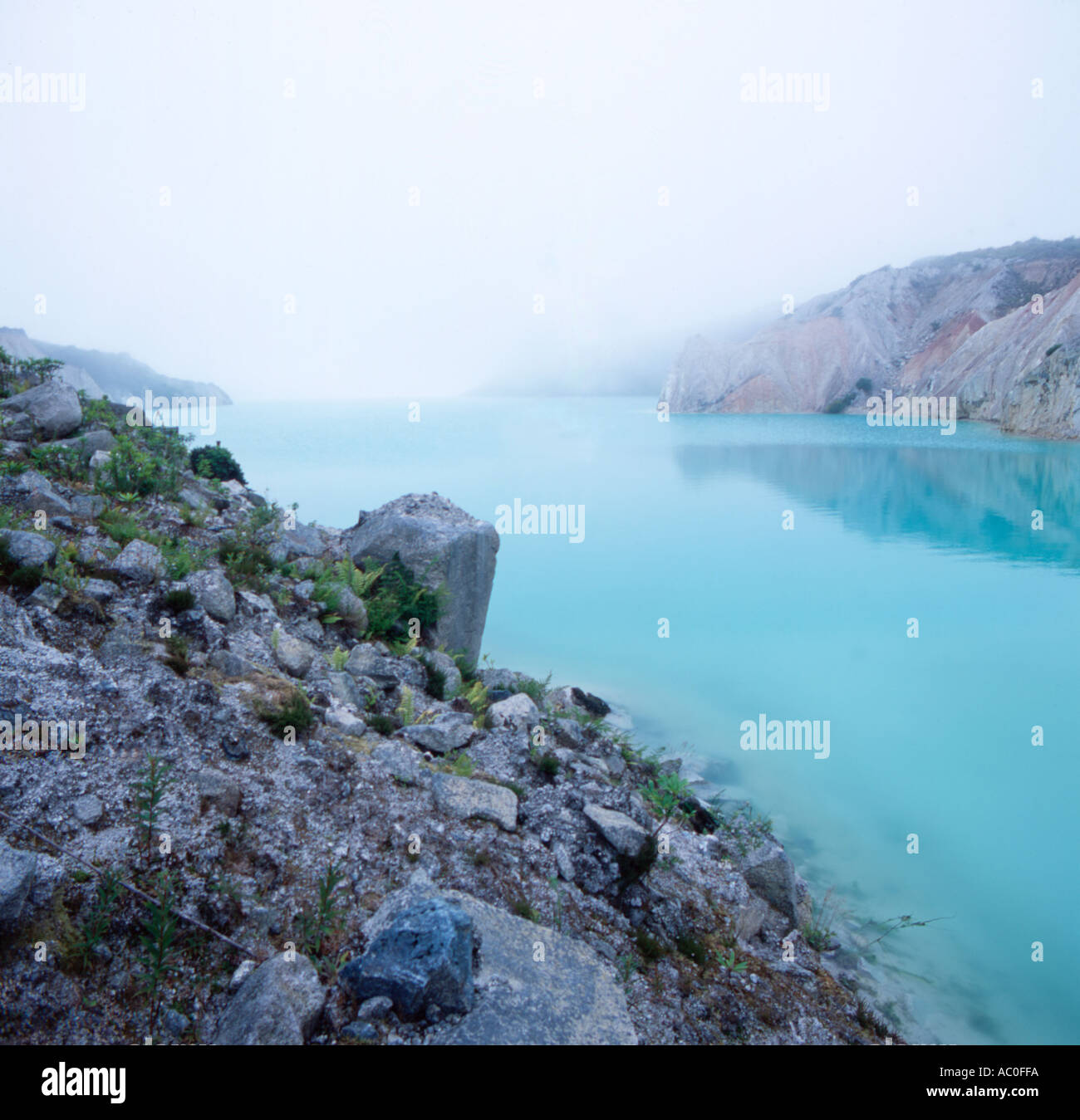 China clay quarry hi-res stock photography and images - Alamy