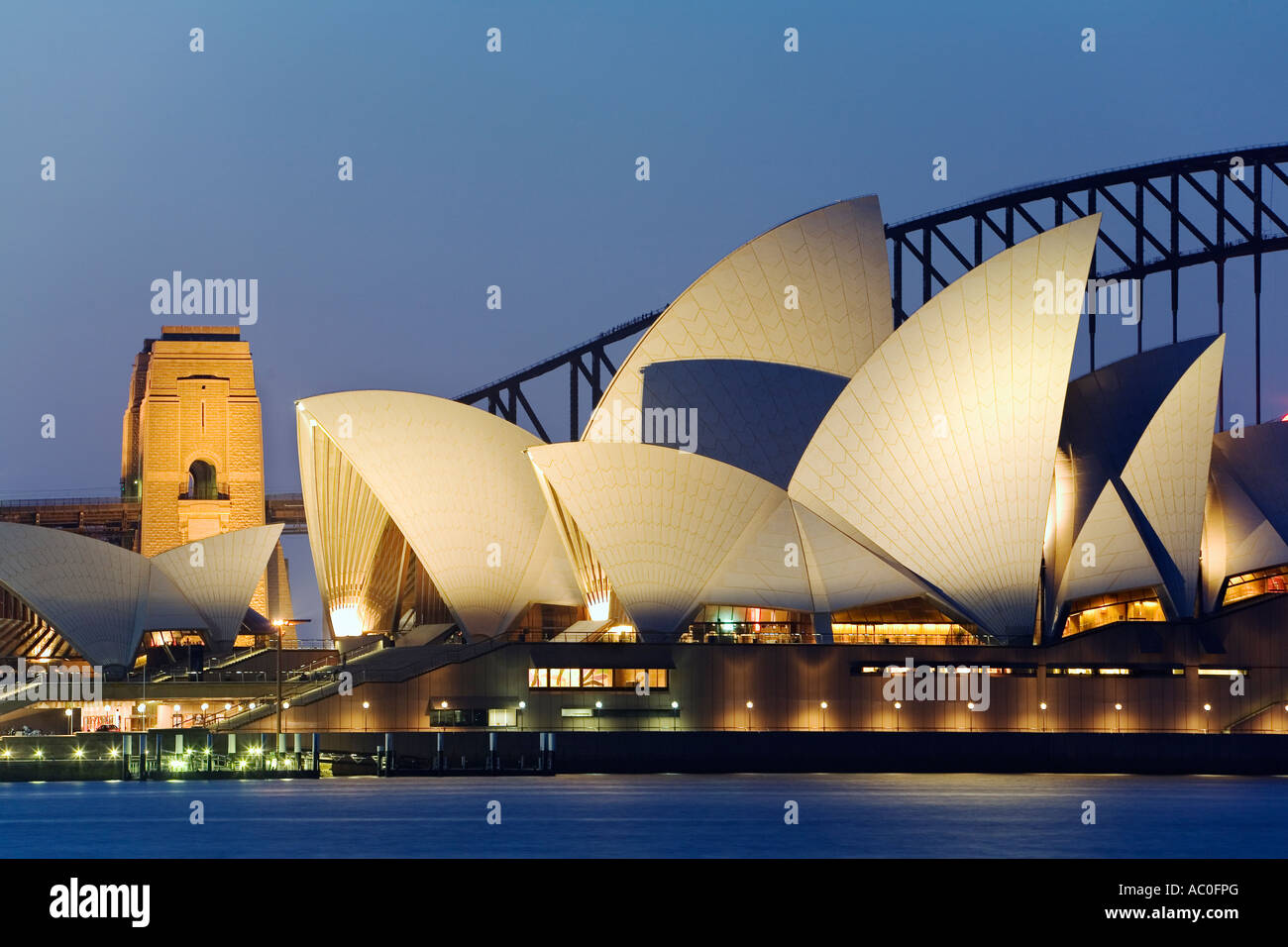 Soaring arches hi-res stock photography and images - Alamy