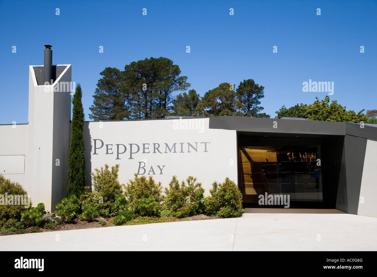 Peppermint Bay Logo Peppermint Bay / TERROIR | ArchDaily