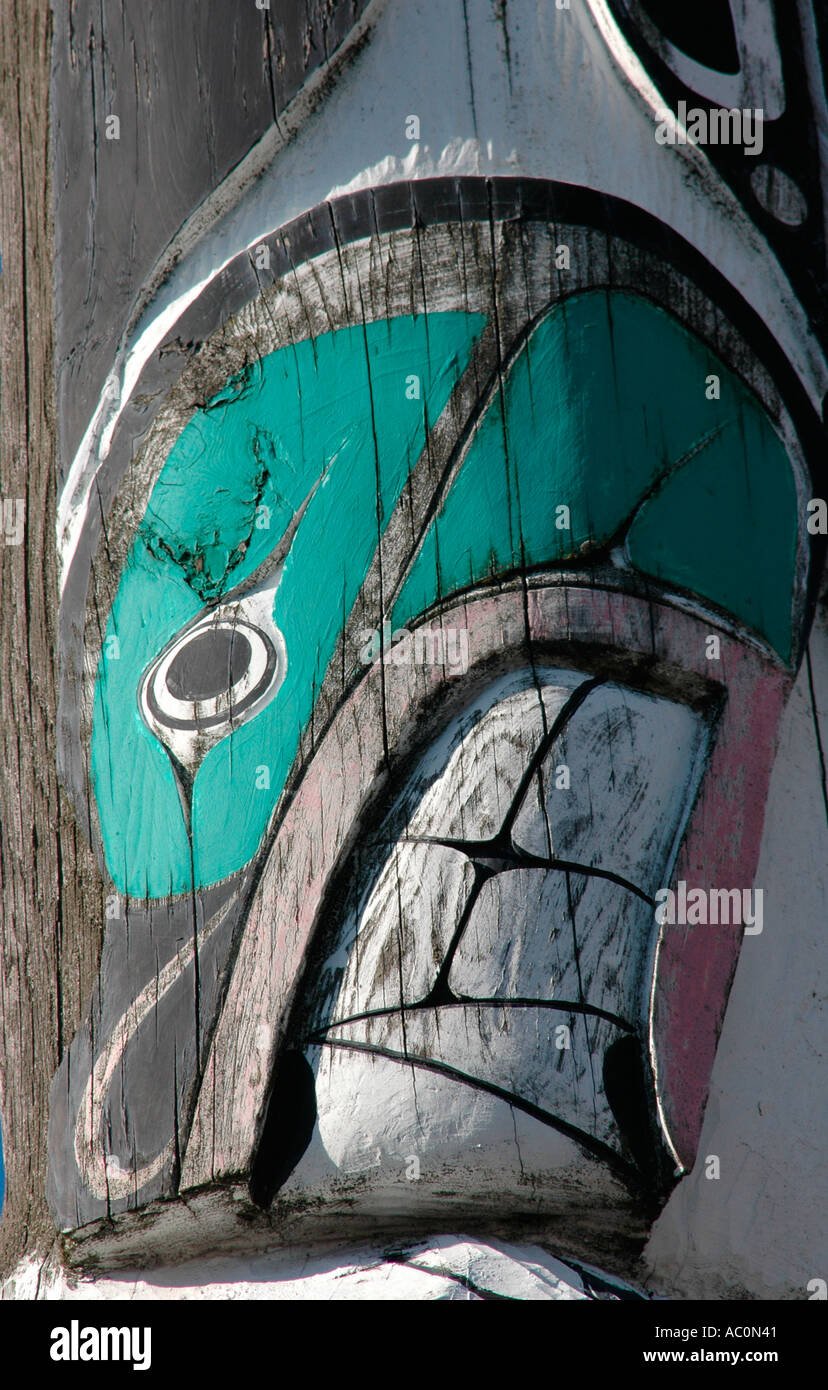 Killer Whale on Totem Pole Stock Photo - Alamy