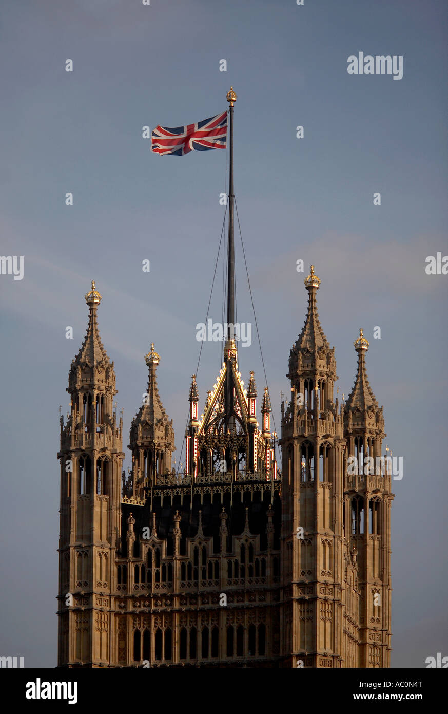 The Union flag flies above the Houses of Parliament in London Stock ...