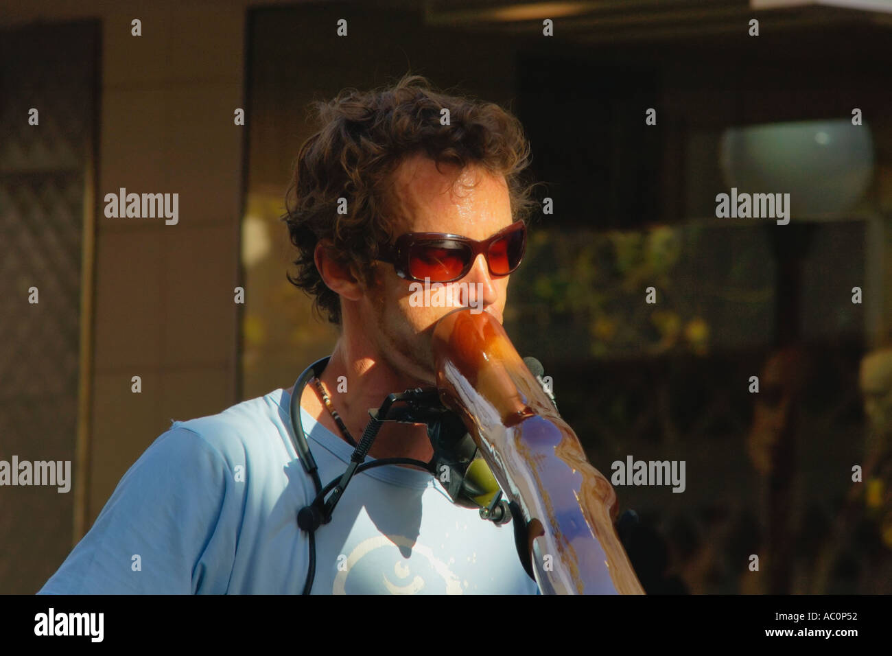 Harmonica man hi-res stock photography and images - Alamy