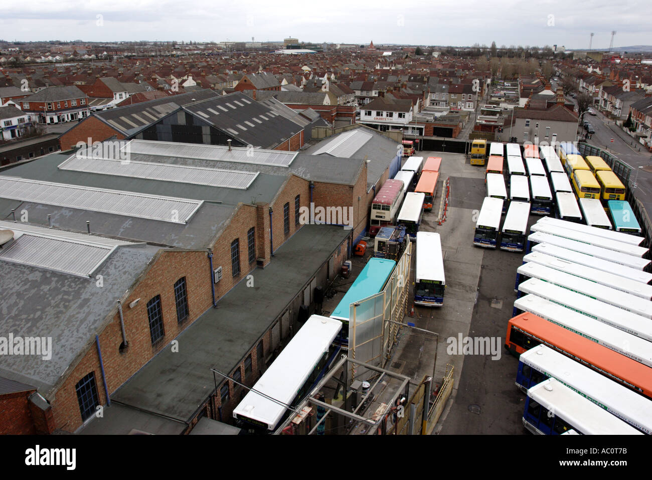 Swindon bus station Stock Photo - Alamy