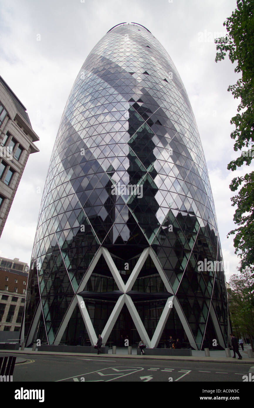 Swiss RE Buildiing Cigar gherkin building St Mary Axe London Stock ...