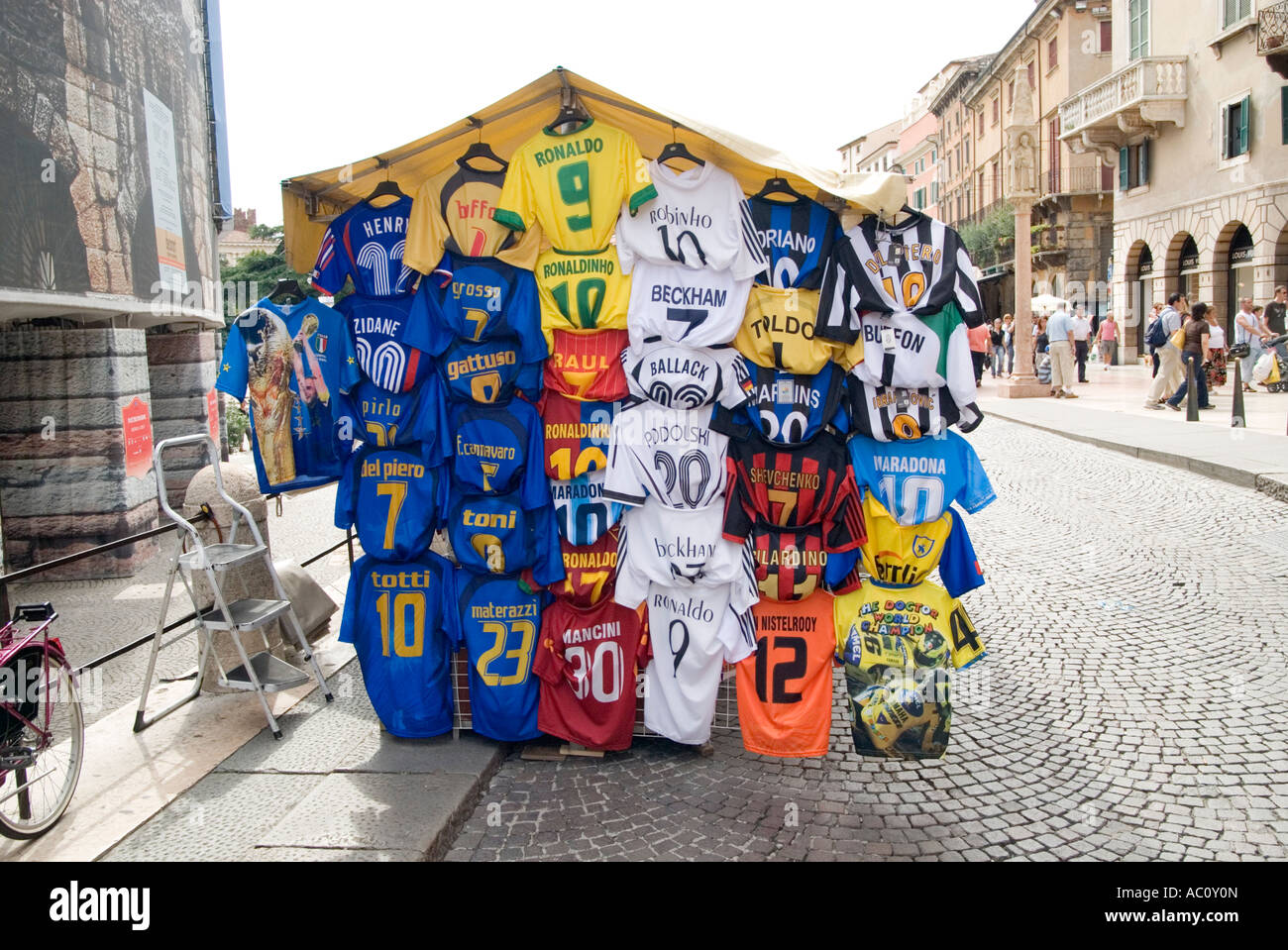 Football shirts on market stall hi-res stock photography and images - Alamy