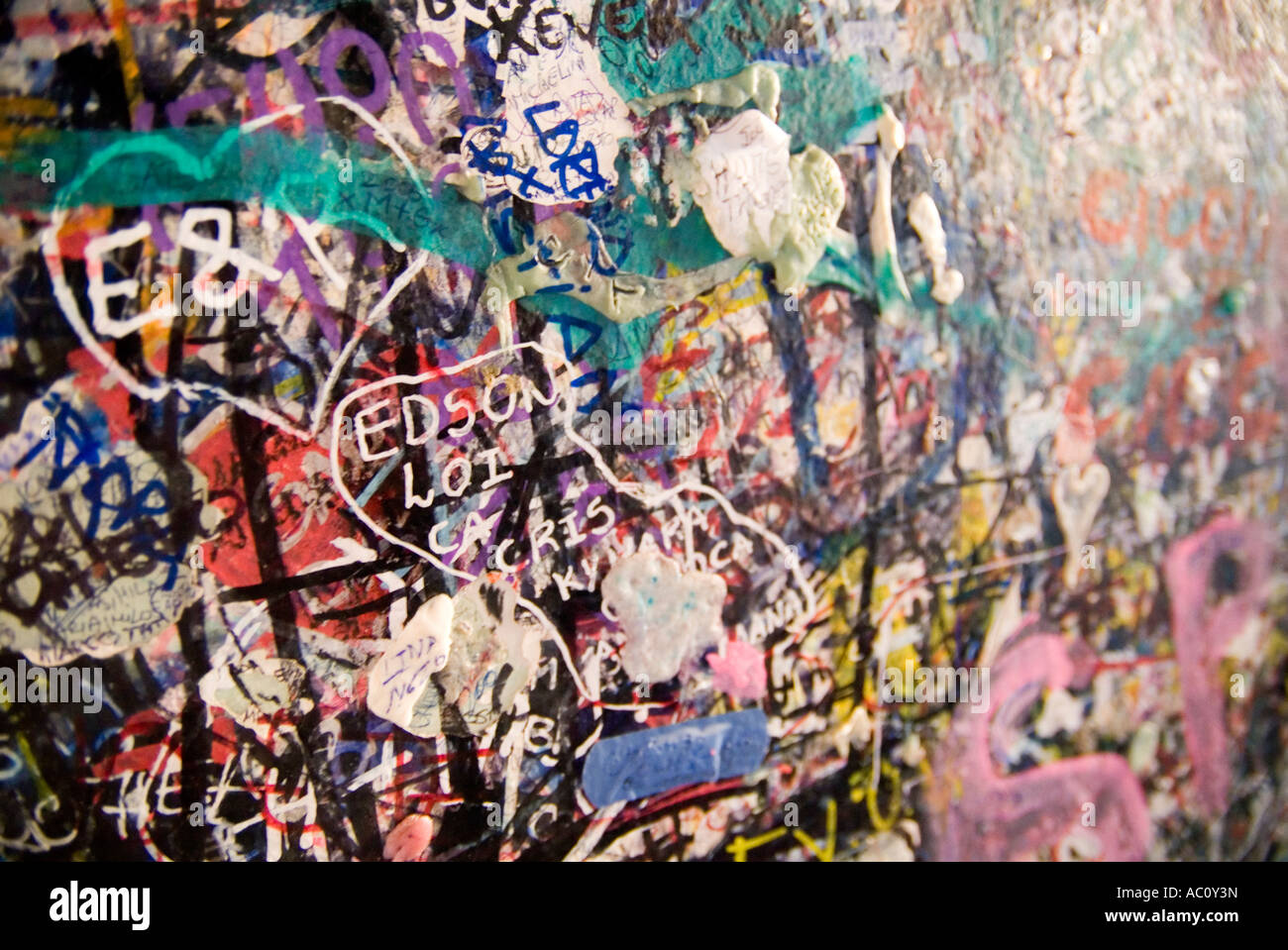 Love graffiti and painting of lovers High Resolution Stock Photography ...