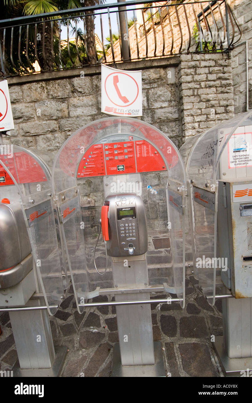payphone boothes in italy in malcesine Stock Photo - Alamy