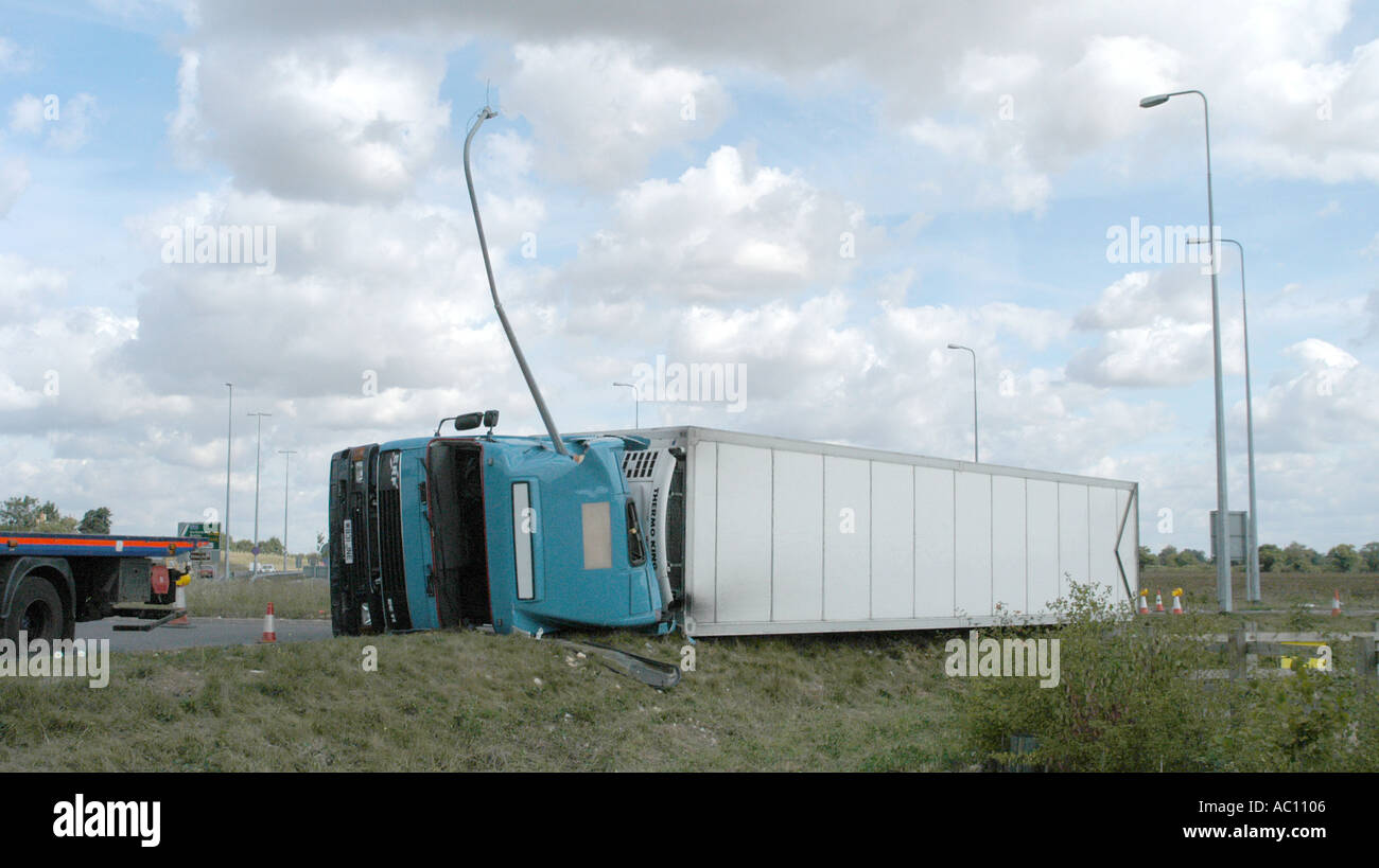 Crashed lorry Stock Photo - Alamy