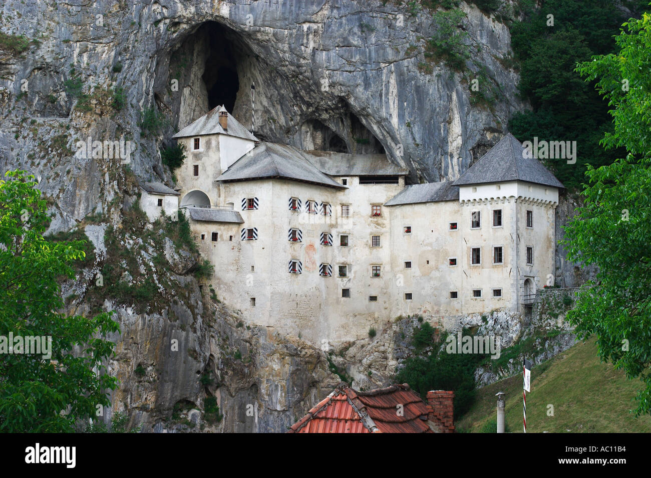 Castle Predjamski grad Slovenia Stock Photo - Alamy