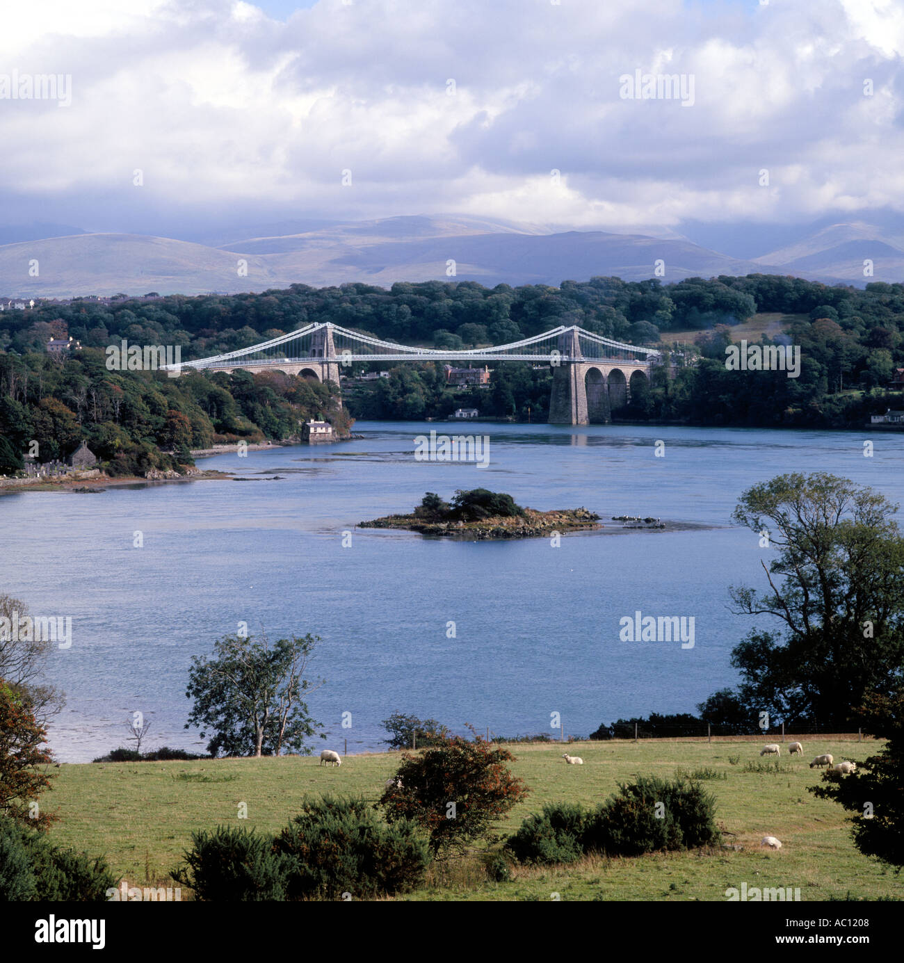 Menai straits bridge hi-res stock photography and images - Alamy