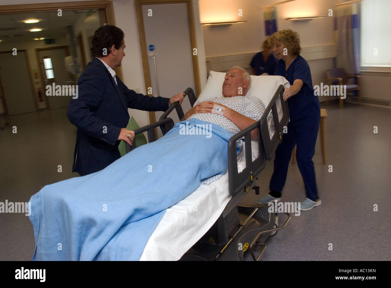 Nhs patient trolley hi-res stock photography and images - Alamy