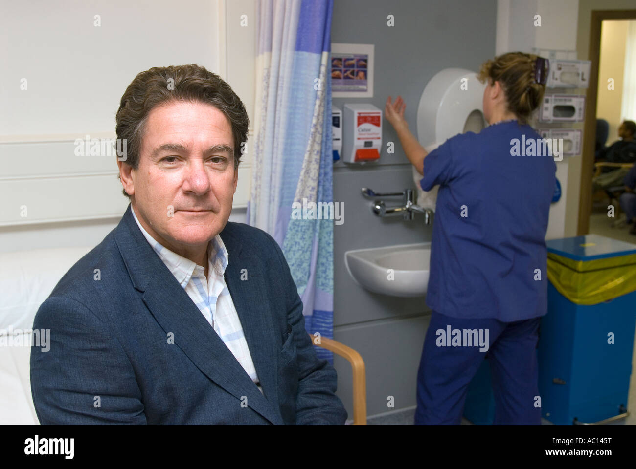 Day surgery unit hi-res stock photography and images - Alamy