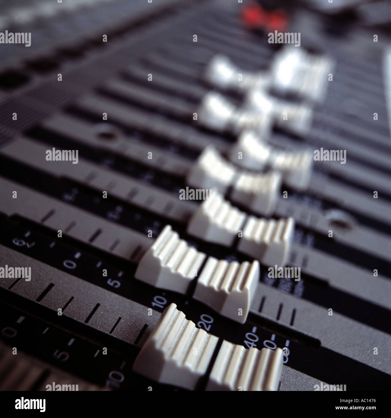 Mixing desk hi-res stock photography and images - Alamy