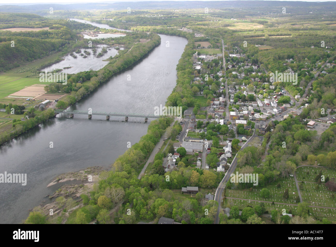 Frenchtown new jersey aerial hi-res stock photography and images - Alamy