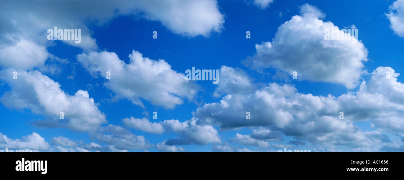 Wolke horizontal hi-res stock photography and images - Alamy