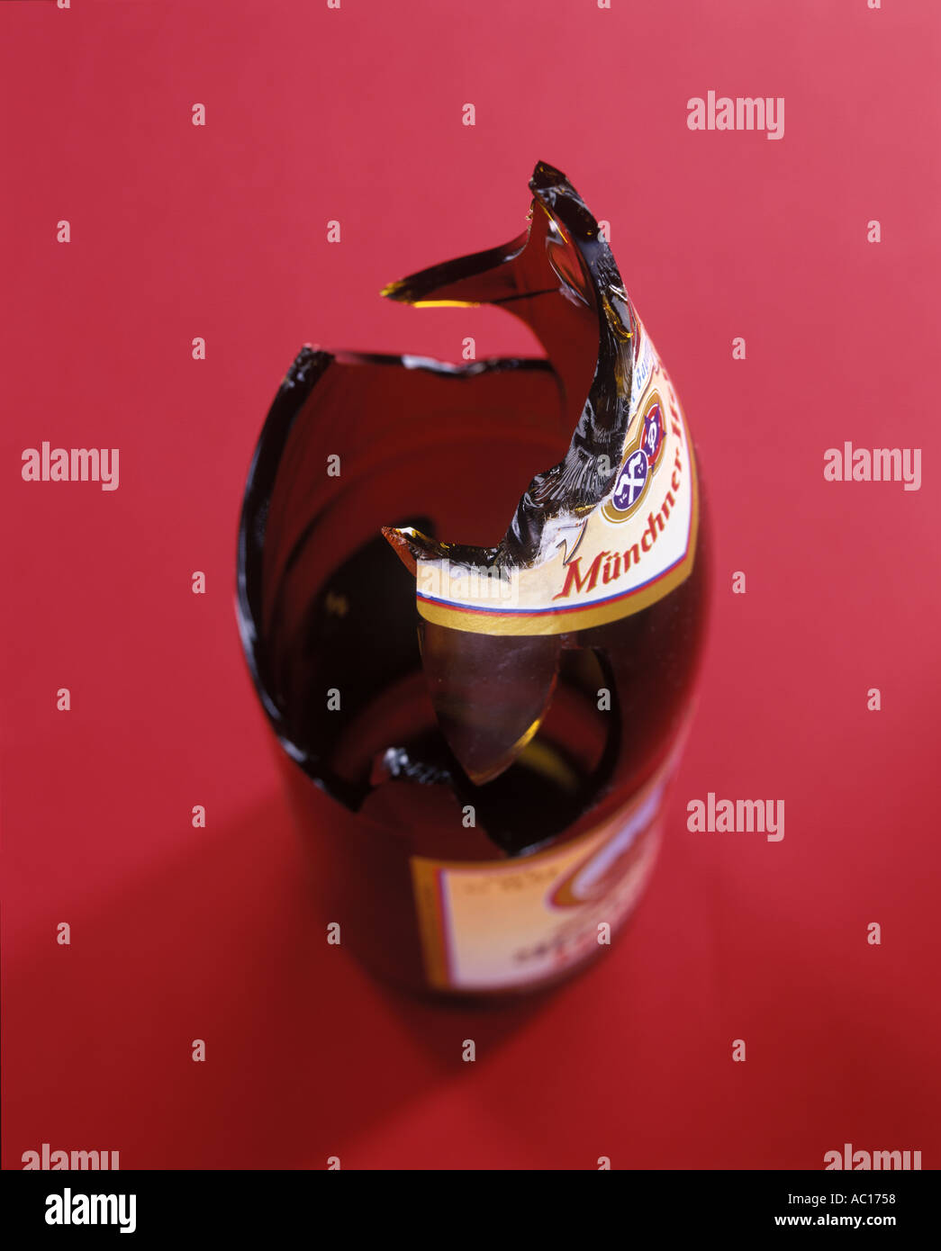 Beer fight hi-res stock photography and images - Alamy