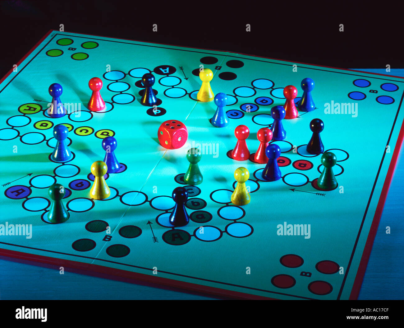 Ludo Stock Photos & Ludo Stock Images - Alamy