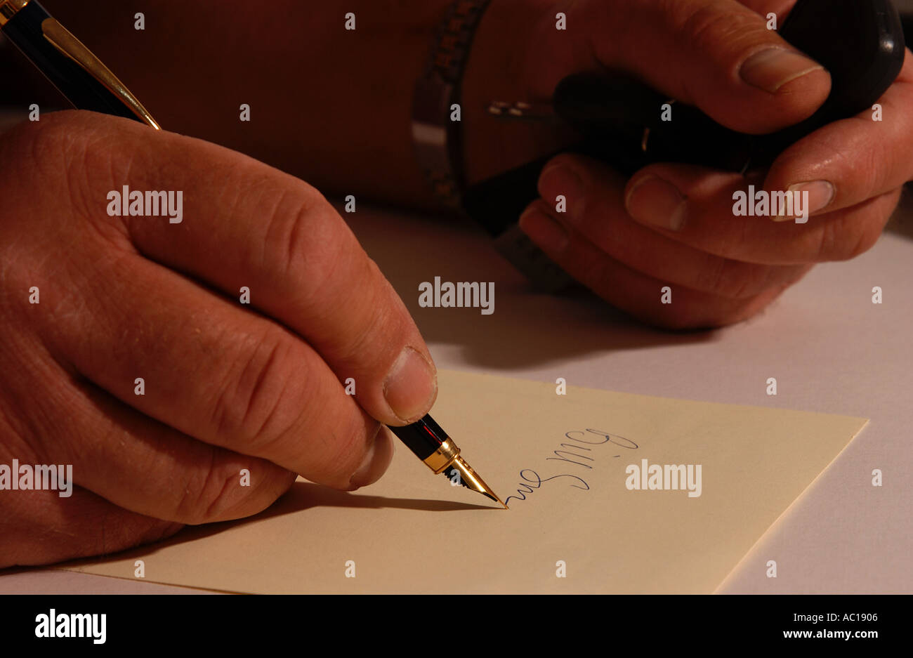 Human hand writing with pen Stock Photo - Alamy