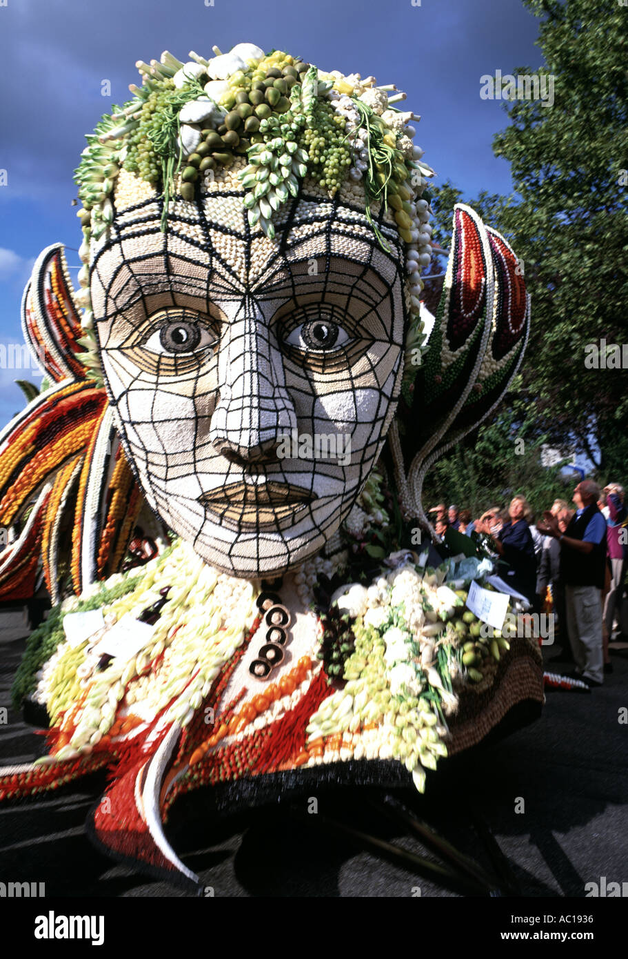 Fruit parade tiel hi-res stock photography and images - Alamy