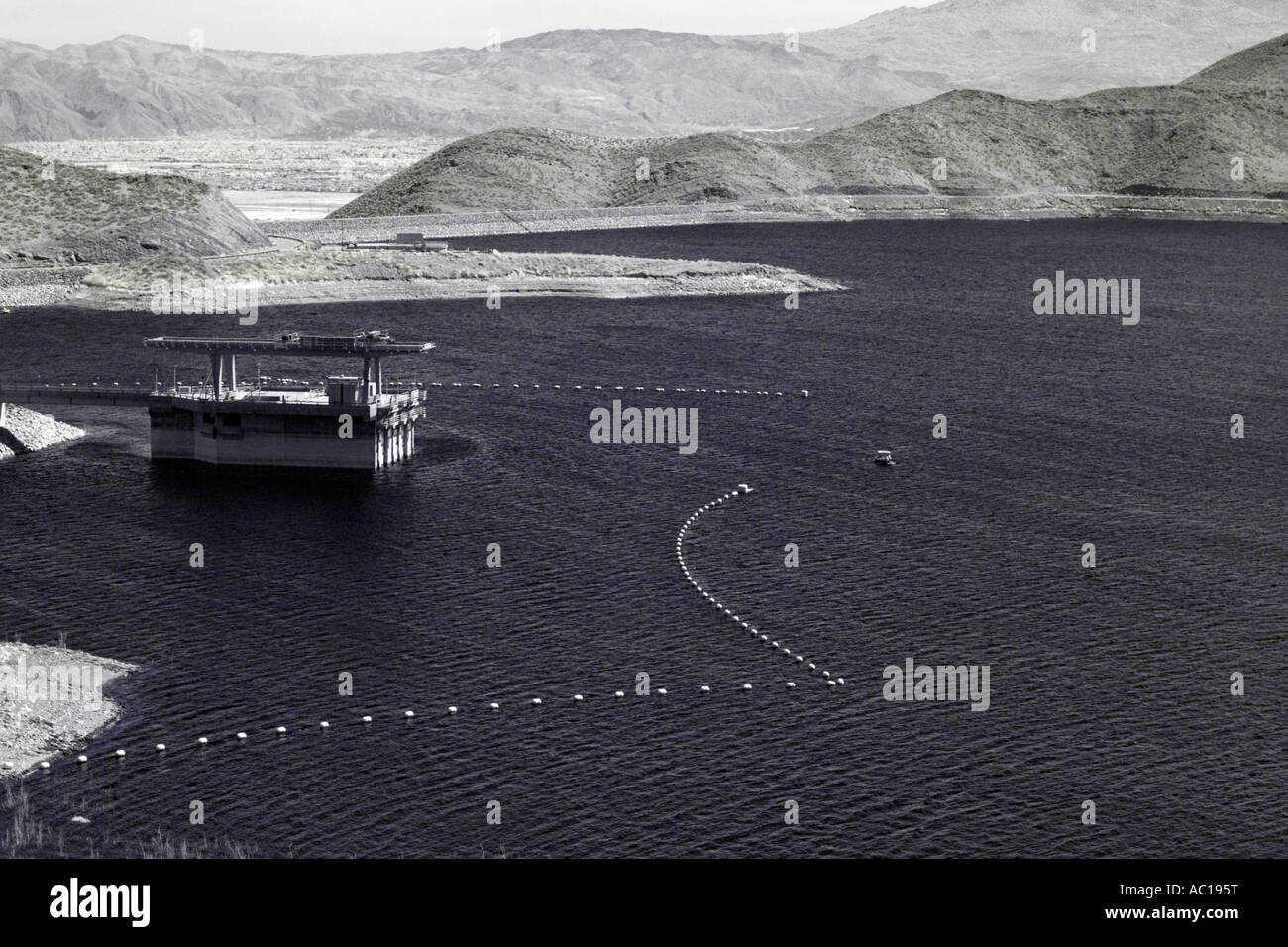 Diamond Valley Lake, California, infrared Stock Photo - Alamy