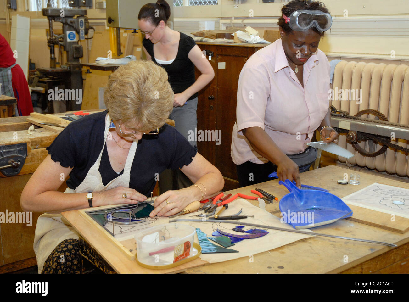 Adult evening classes hi-res stock photography and images - Alamy