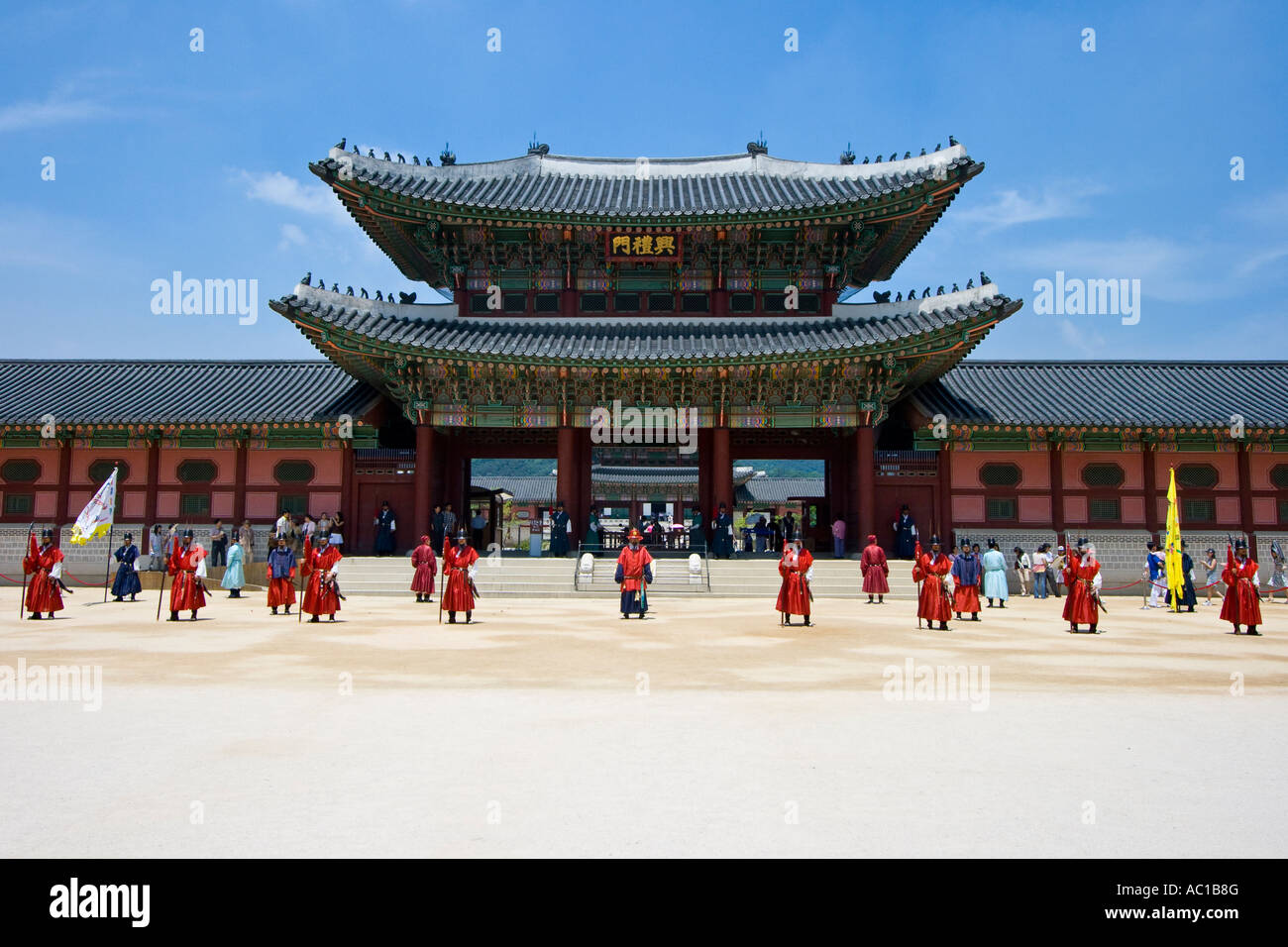 Ceremonial Royal Guard Gyeongbokgung Palace Seoul South Korea Stock Photo - Alamy