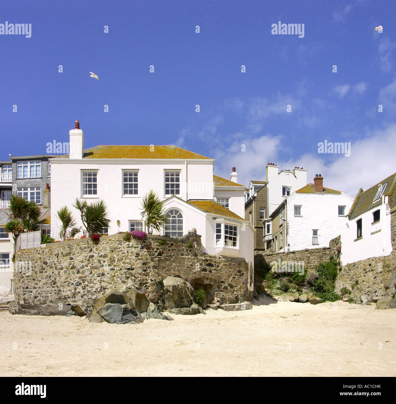 Harbour beach sand house villa hi-res stock photography and images - Alamy