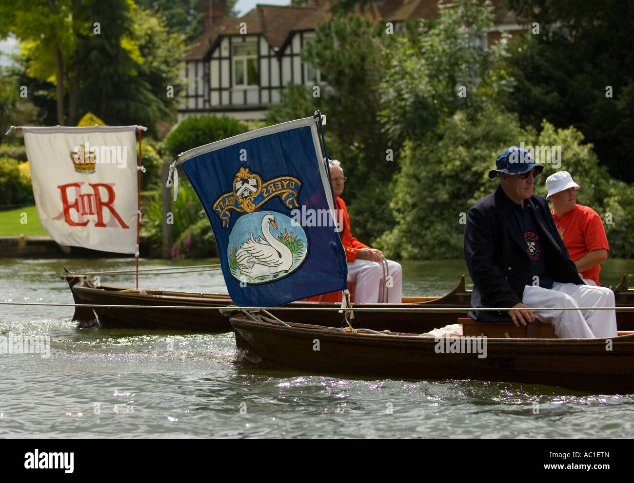 The Dyers Company and the Monarch's flags on traditional Thames rowing ...