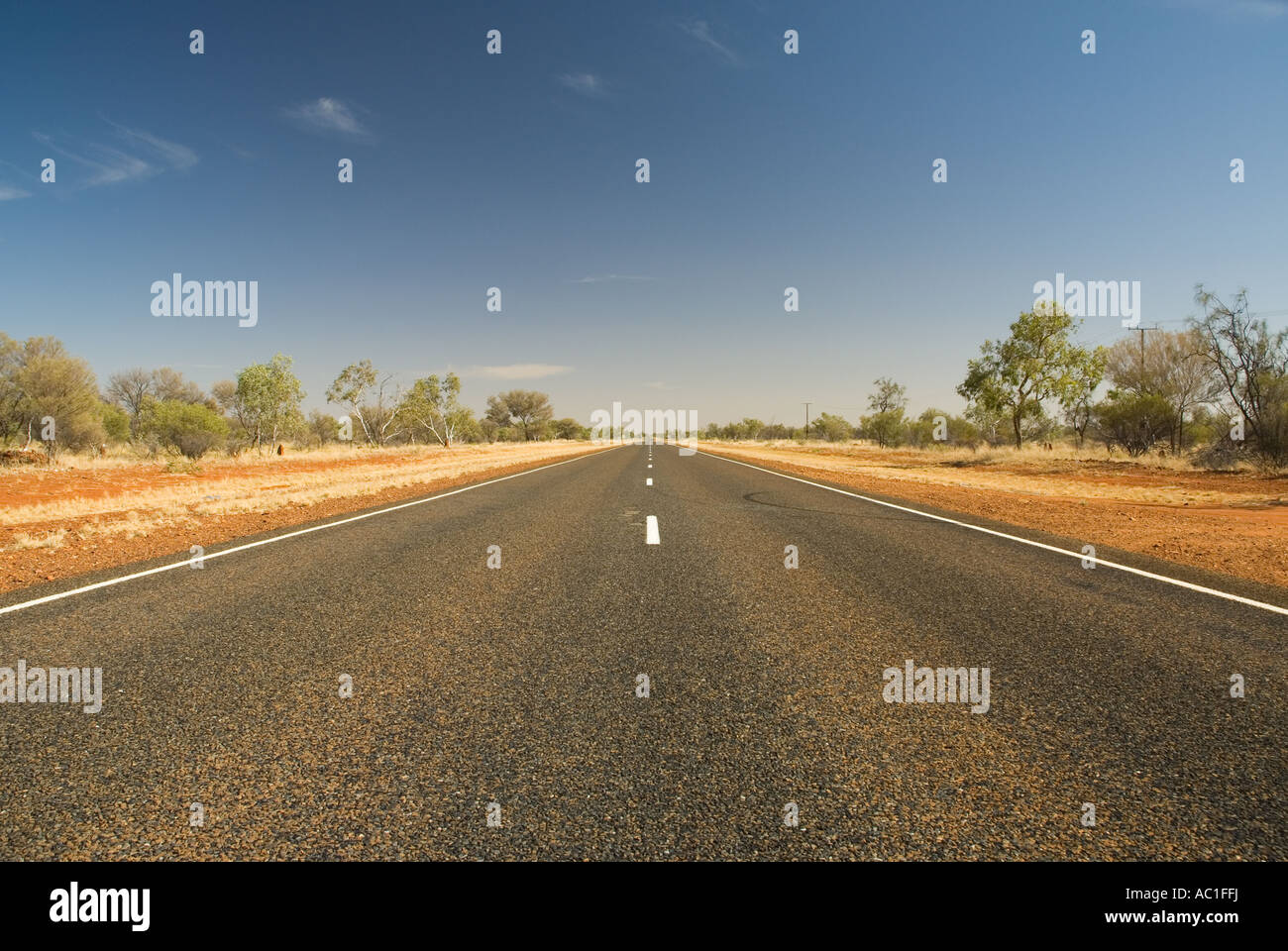Stuart highway, central Australia Stock Photo - Alamy