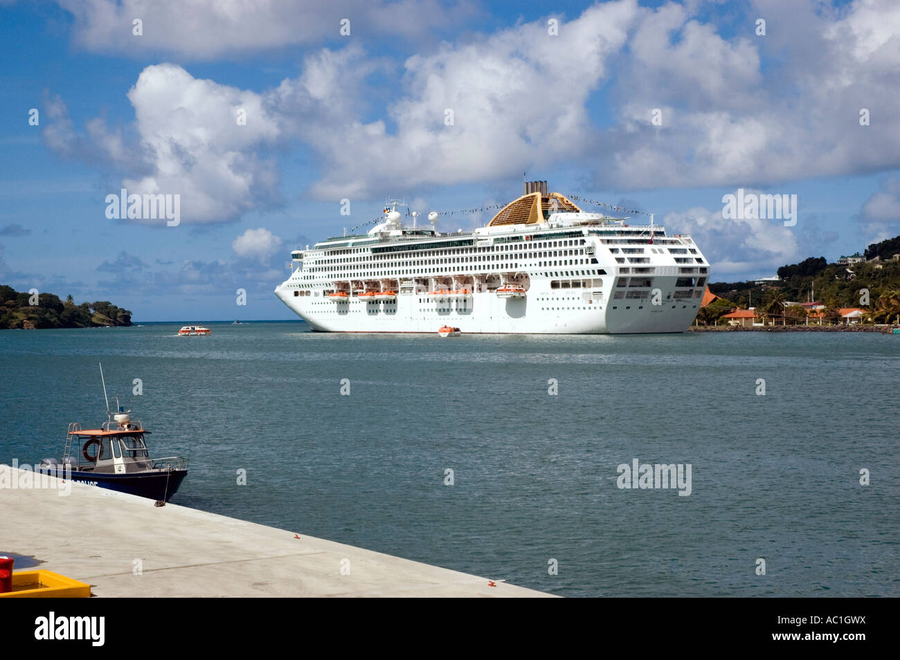 The cruise ship Oceana moored at Pointe Seraphine, St Lucia Stock Photo ...