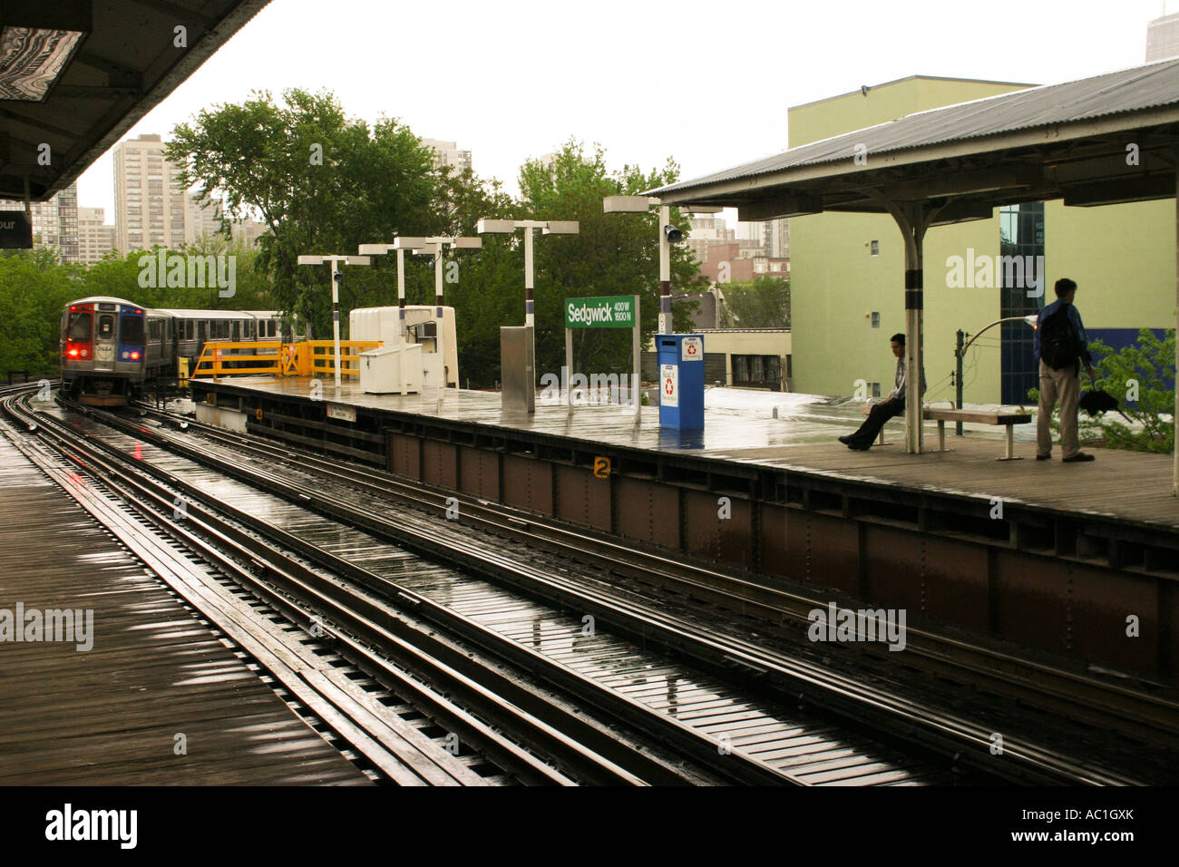 Chicago el station platform Illinois Stock Photo - Alamy