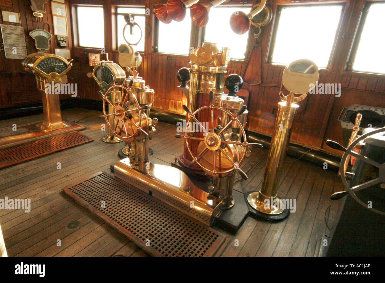 Royal Mail Steamer RMS Queen Mary Long Beach California bridge with ...