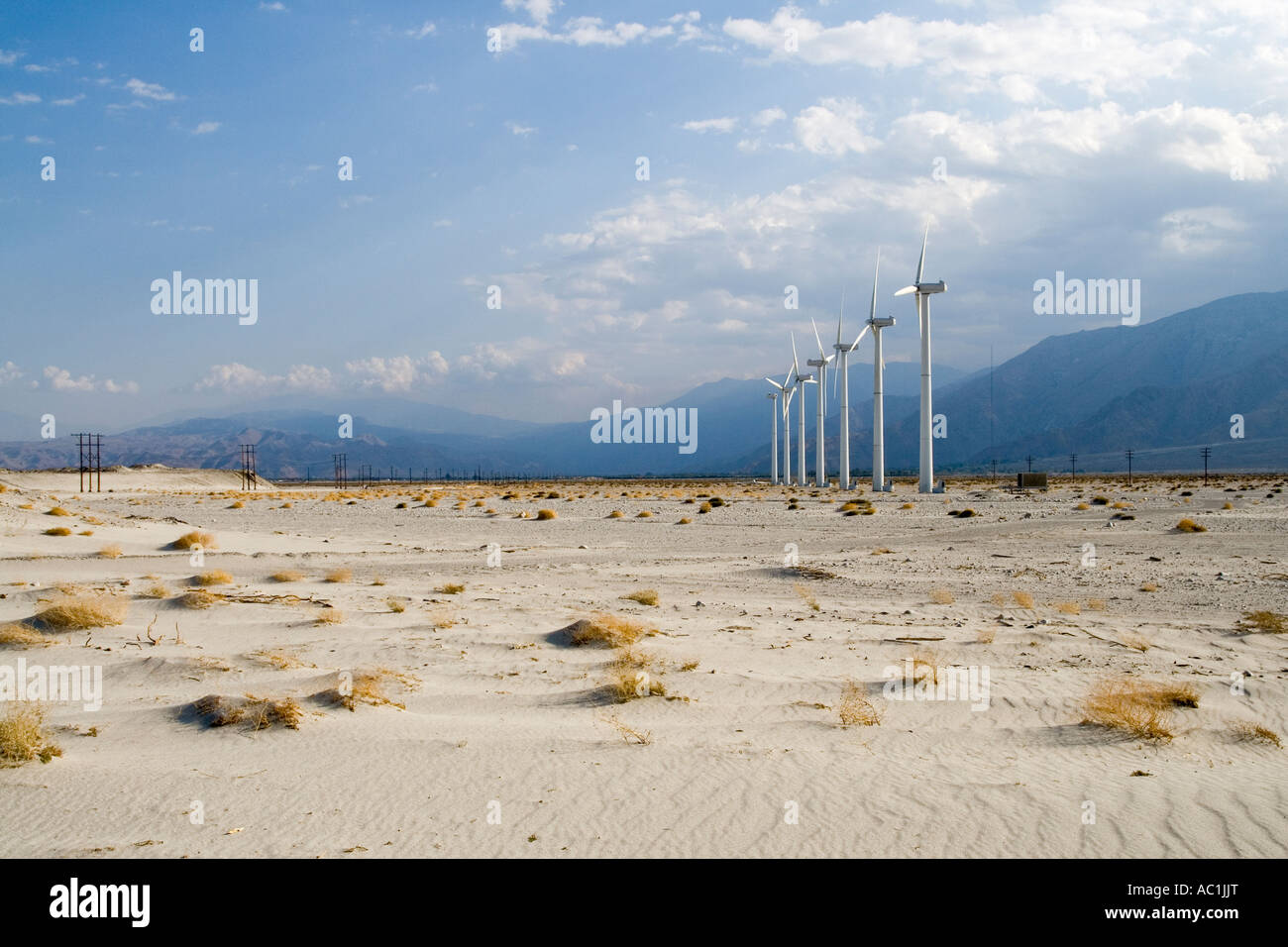 Palm Springs Wind Turbine Generators Stock Photo - Alamy