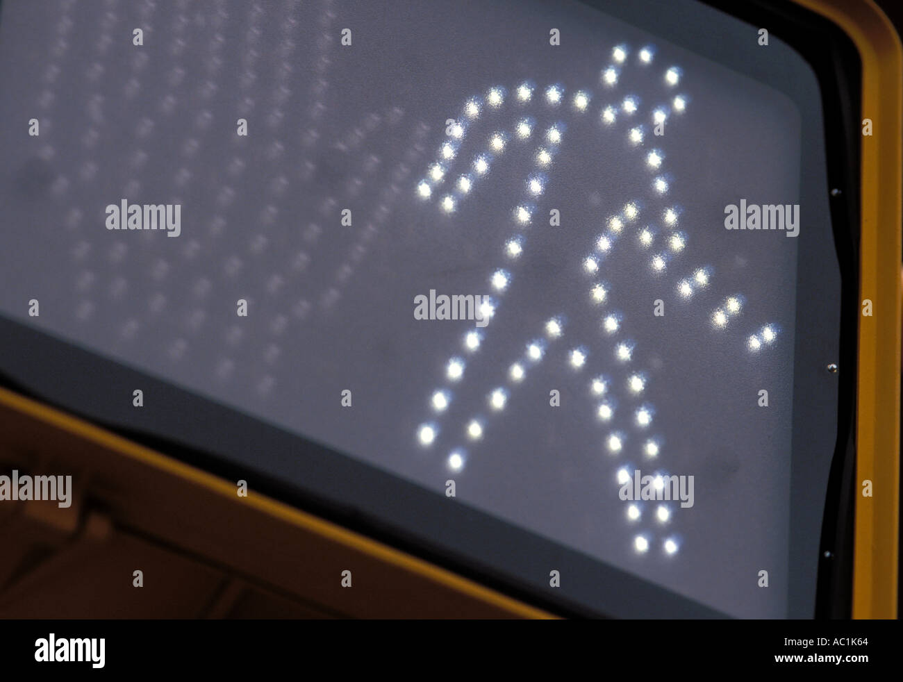 Night blinking crosswalk sign hi-res stock photography and images - Alamy