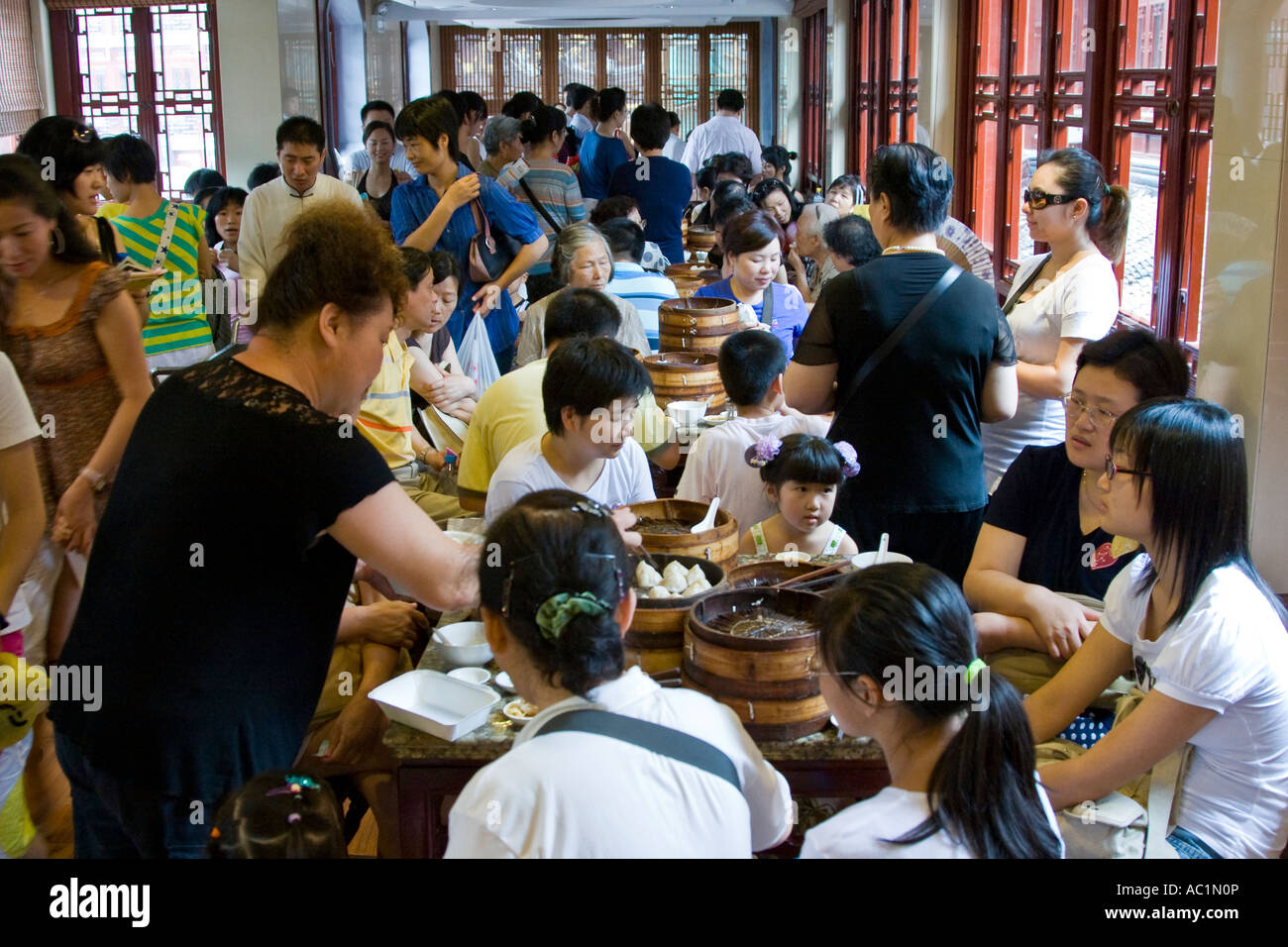 Popular Nanxiang Dumpling House Yuyuan Bazaar Old Town Shanghai China