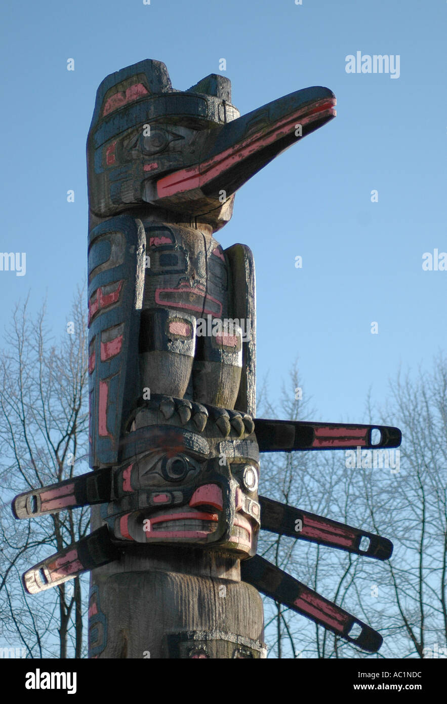 Totem pole totempole hi-res stock photography and images - Alamy