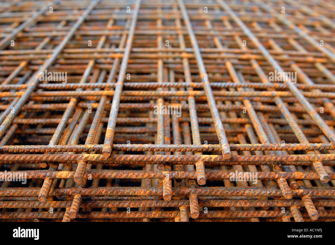 Construction steel mats hi-res stock photography and images - Alamy