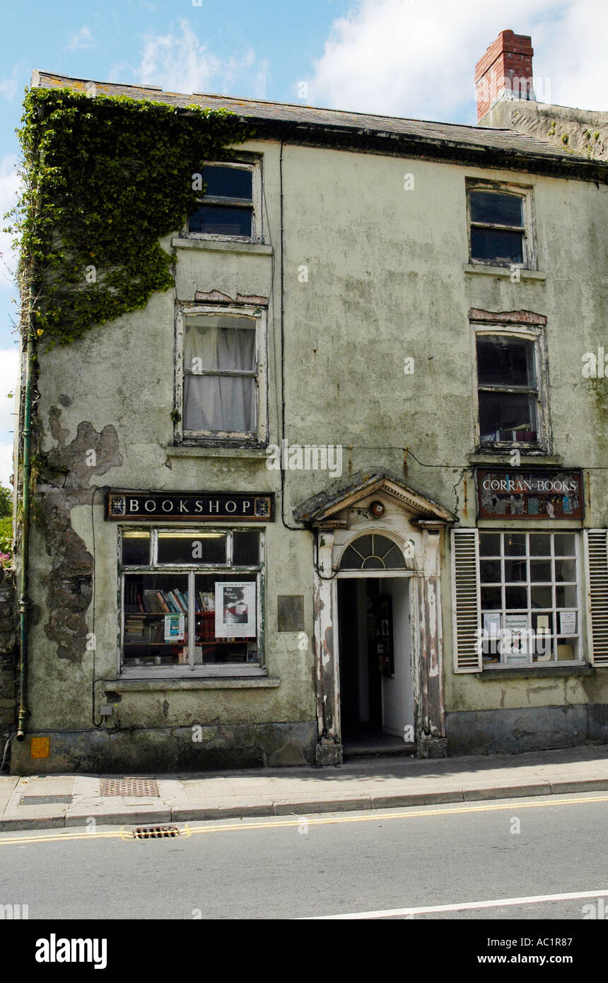 Bookshop in laugharne hi-res stock photography and images - Alamy